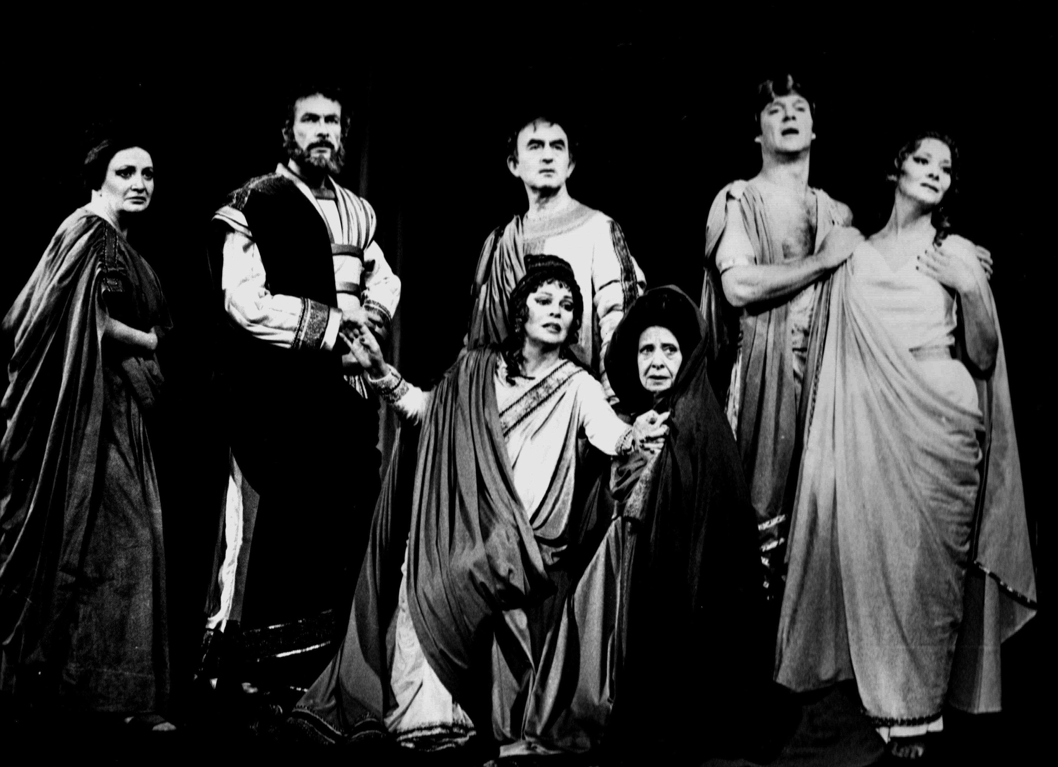 Fedra – Teatro Nacional Cervantes